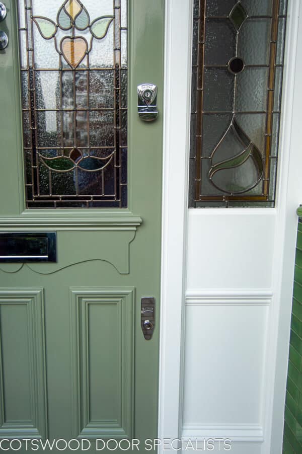 Green Edwardian front door - Cotswood Doors London